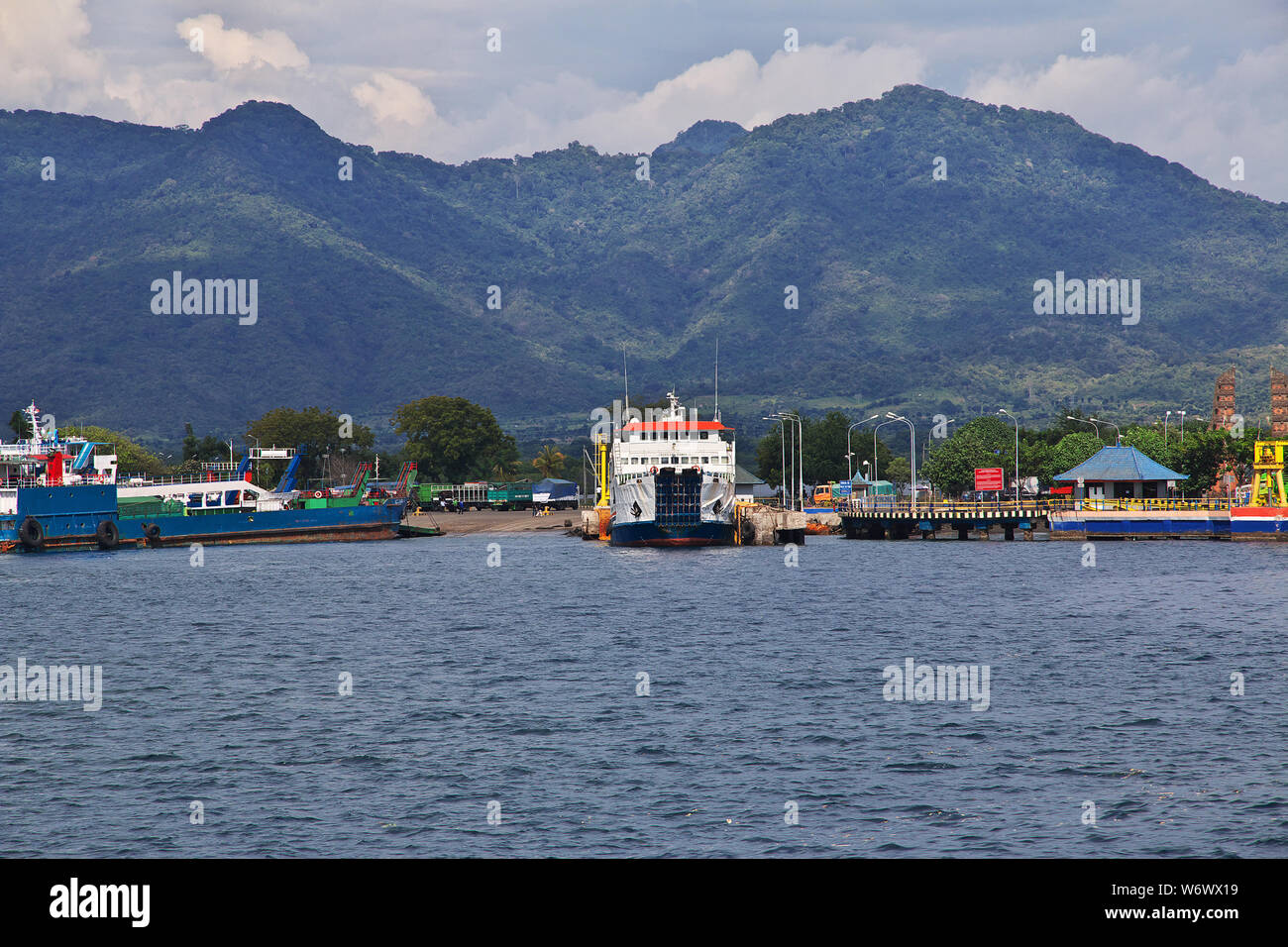 Java bali ferry hi-res stock photography and images - Alamy