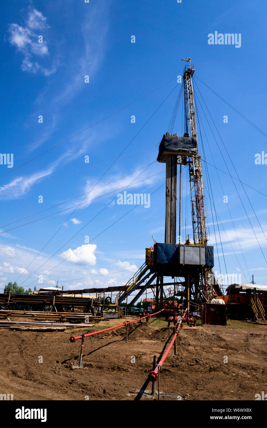 Oil and Gas Drilling Rig. Oil drilling rig operation on the oil ...
