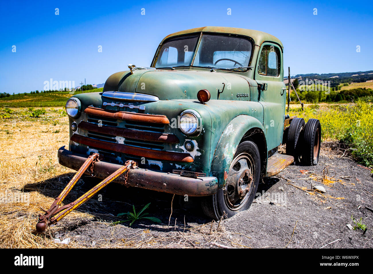 Old trucks hi-res stock photography and images - Alamy