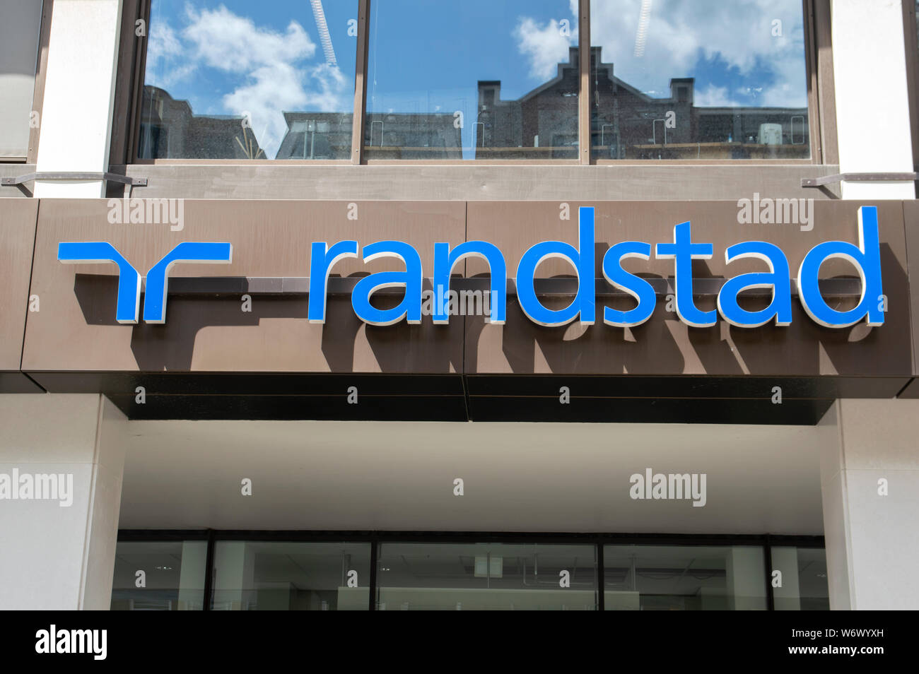 Billboard Randstad At Amsterdam The Netherlands 2019 Stock Photo - Alamy