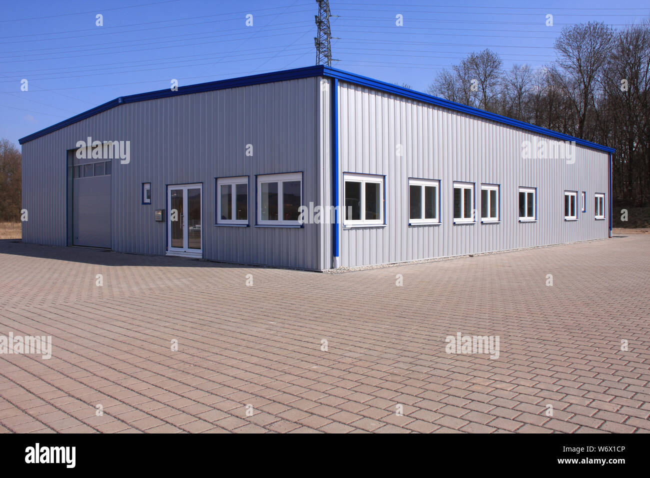 new factory building Stock Photo - Alamy