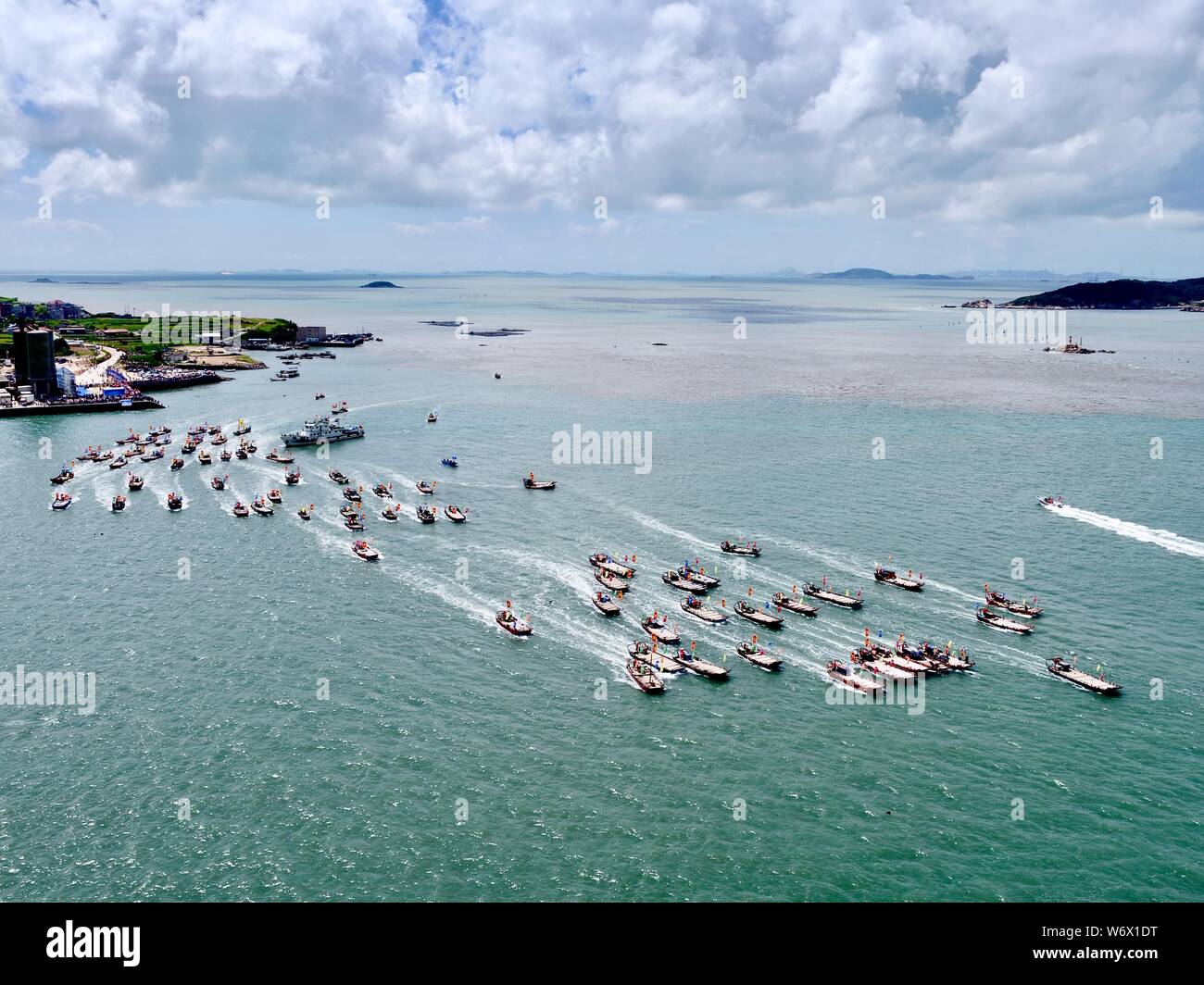 Fuqing. 3rd Aug, 2019. Aerial photo taken on Aug. 3, 2019 shows fishing ...