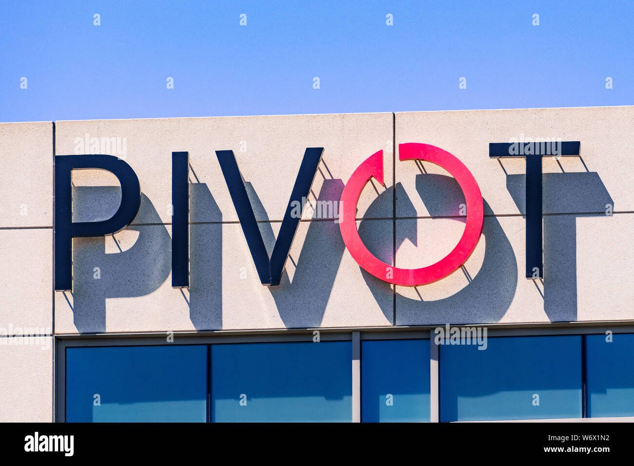 Pivot interiors hi-res stock photography and images - Alamy