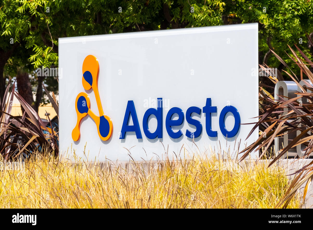 Embedded systems hi-res stock photography and images - Alamy