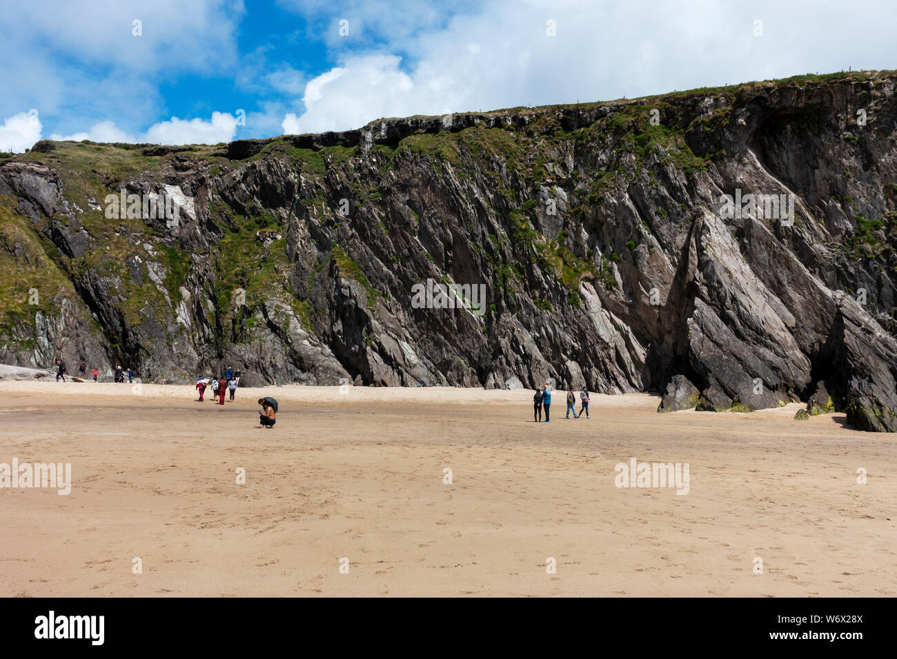 Coumeenoole Beach on the Dingle Peninsula, County Kerry, Republic of ...