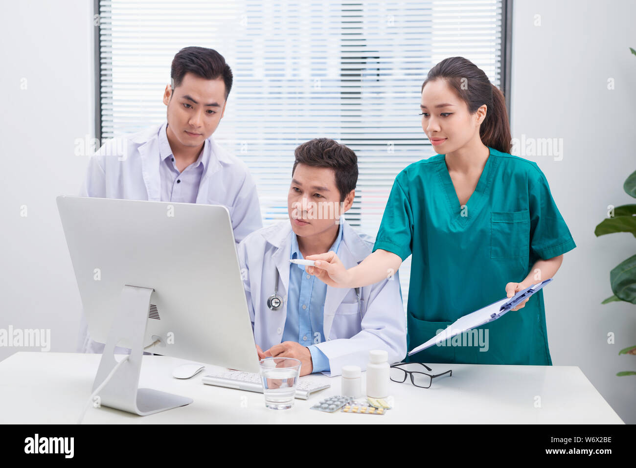 Patient files hi-res stock photography and images - Alamy