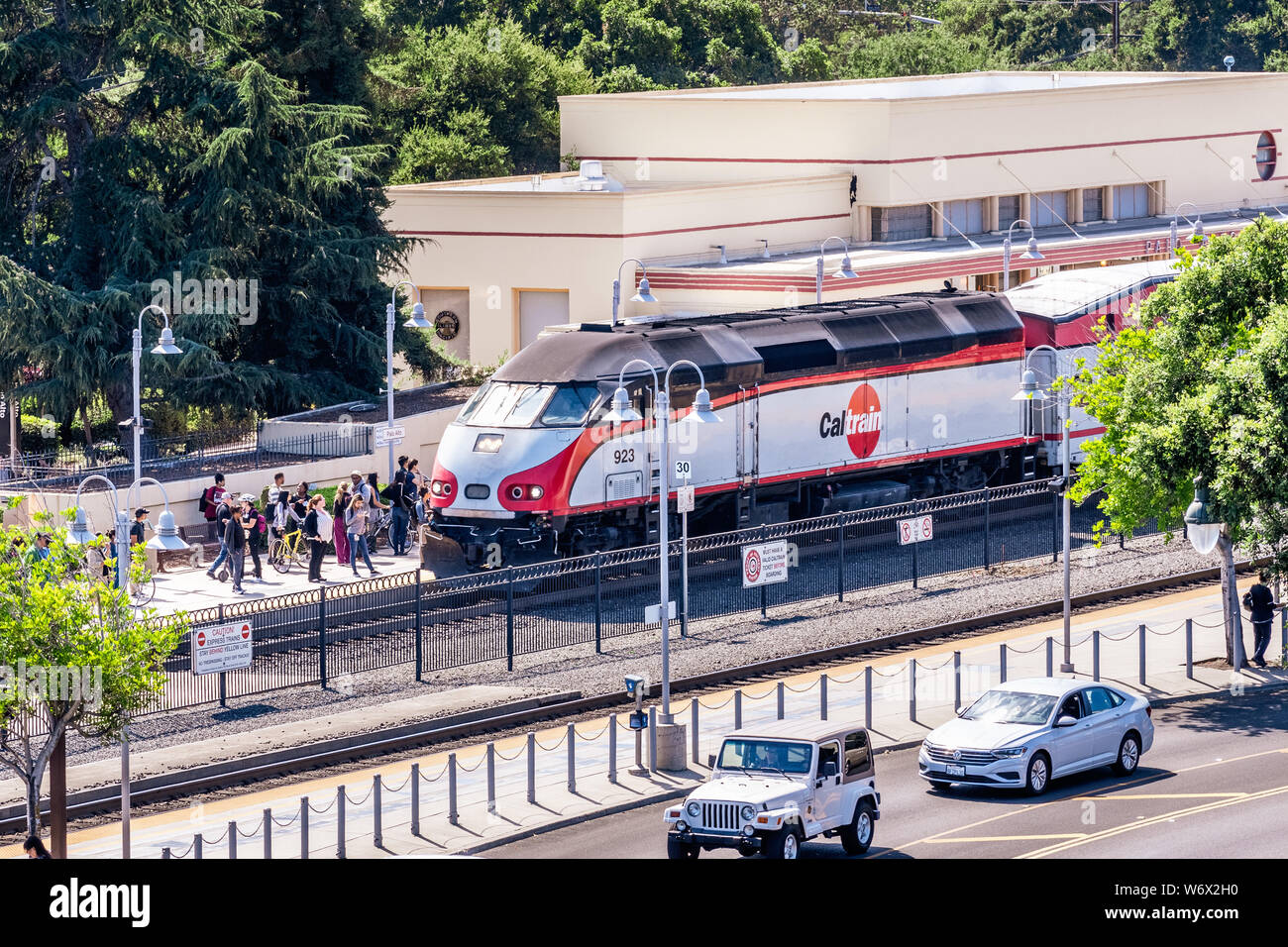 Palo alto train station hi-res stock photography and images - Alamy