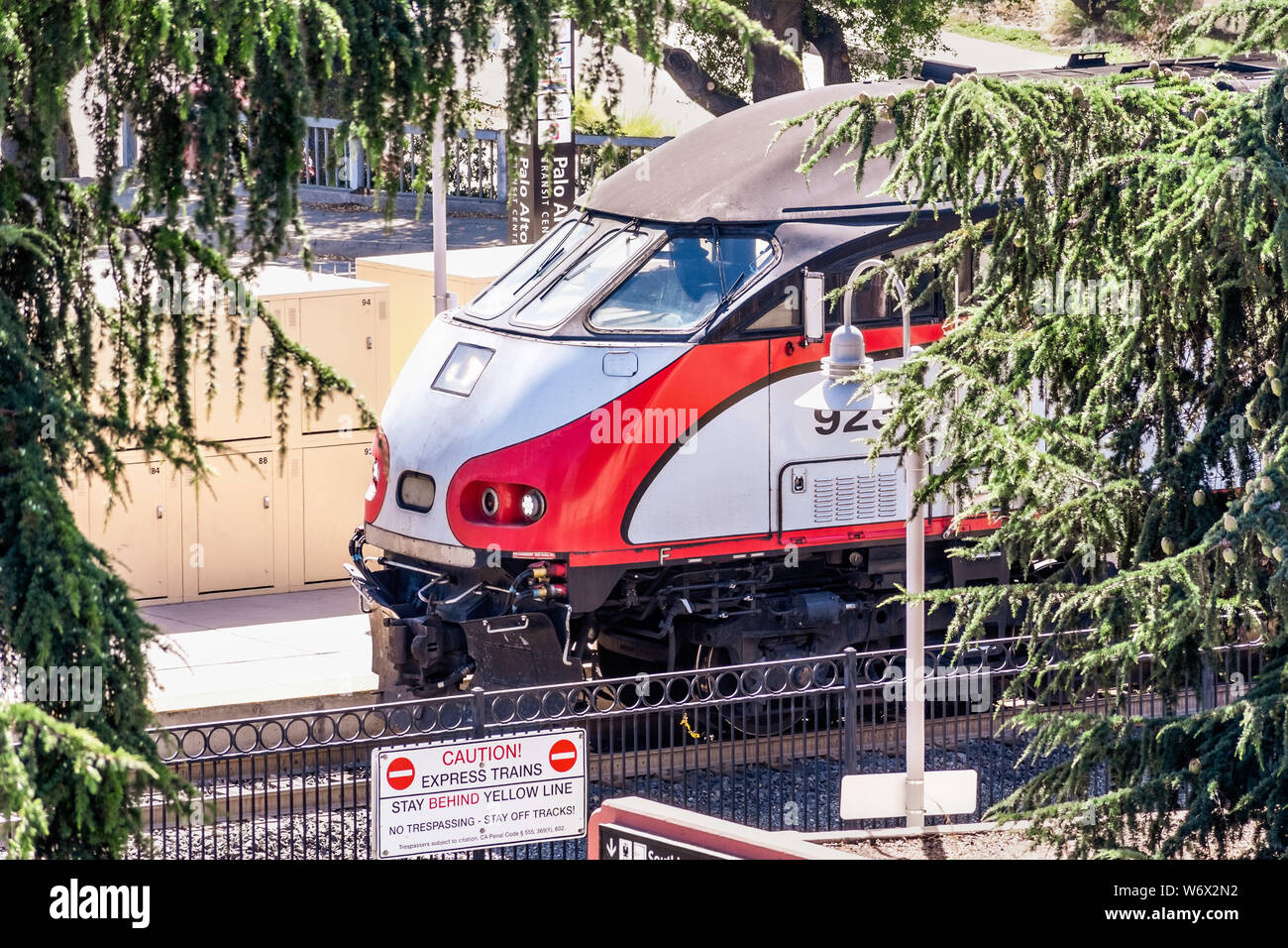 Palo alto train station hi-res stock photography and images - Alamy