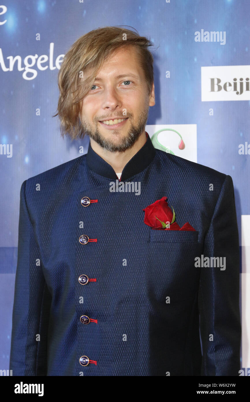 Cheng Hong Press Conference - 'Going Home and Dancing in Los Angeles ...