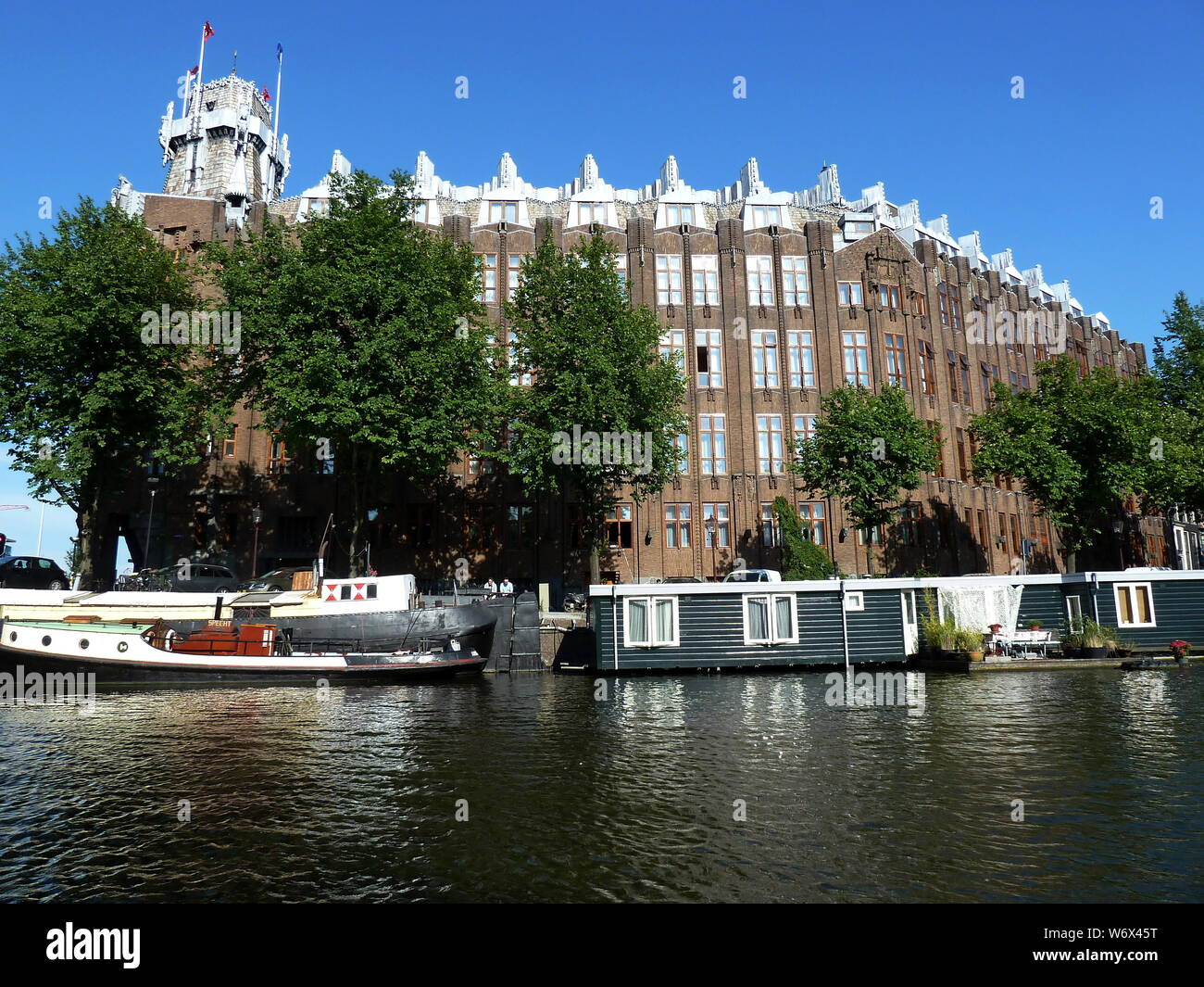 Shipping house amsterdam hi-res stock photography and images - Alamy