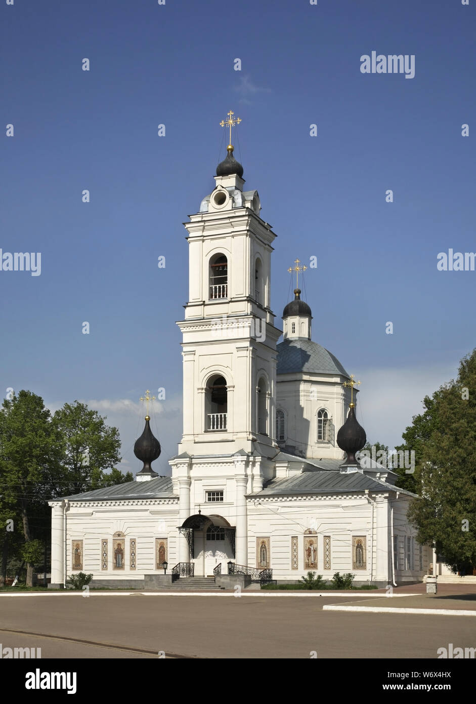 Church of St. Peter and Paul in Tarusa. Russia Stock Photo - Alamy