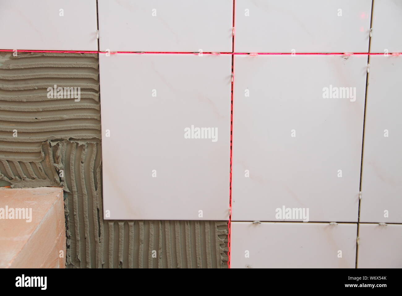 Tile installer hi-res stock photography and images - Alamy