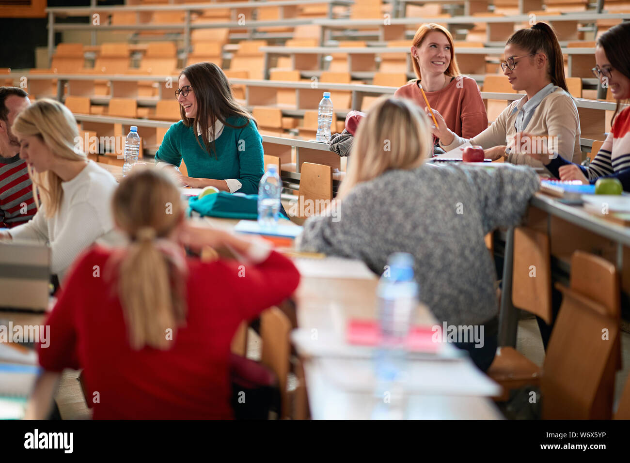 Diverse college classroom hi-res stock photography and images - Alamy