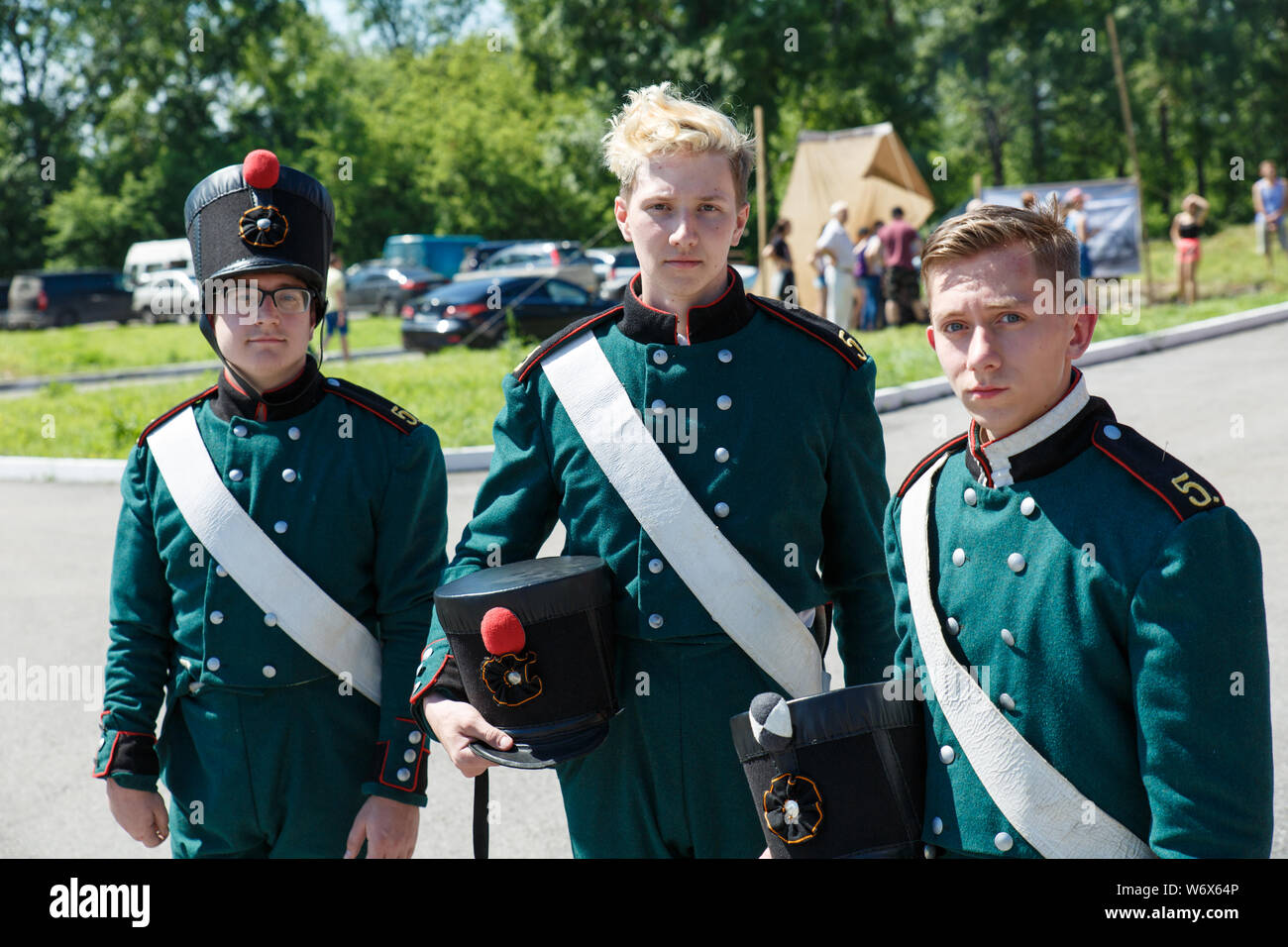 Russian uniform 1812 hi-res stock photography and images - Alamy