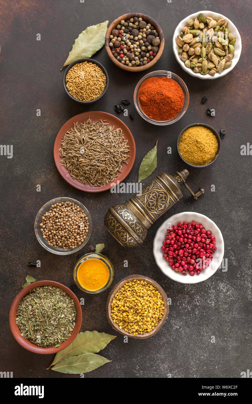 Dark background seasoning hi-res stock photography and images - Alamy