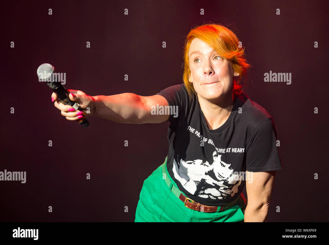 Sara barron comedian hi-res stock photography and images - Alamy