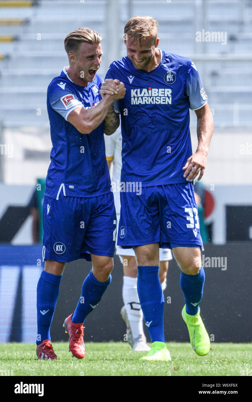 Karlsruhe, Deutschland. 03rd Aug, 2019. goal 1: 1: goalkeeper Philipp ...