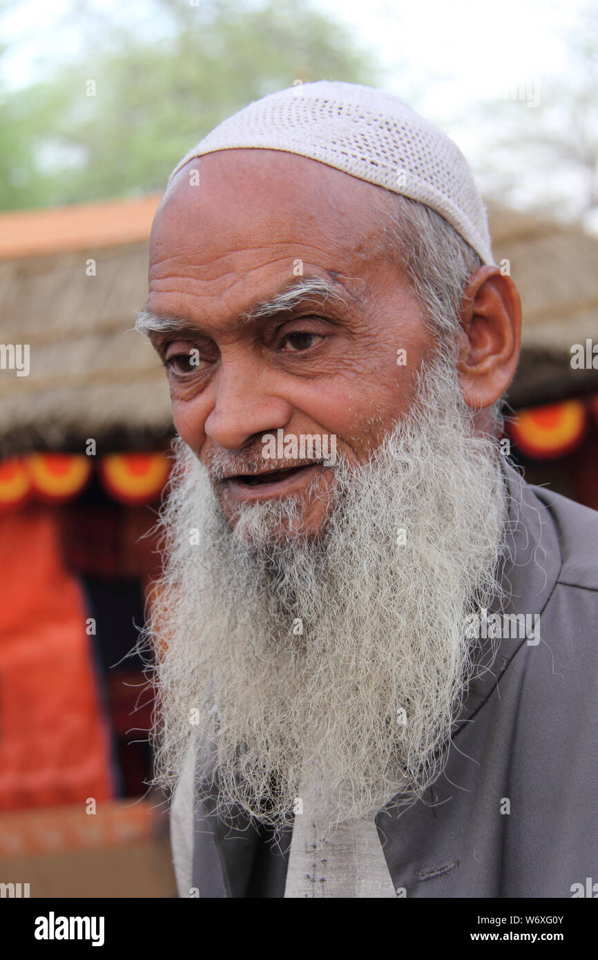 Close up of an old Muslim man, Surajkund Crafts Mela, Surajkund ...