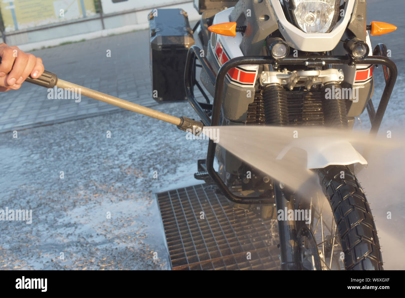 Motorcycle Car Wash Motorcycle Big Bike cleaning with foam injection ...