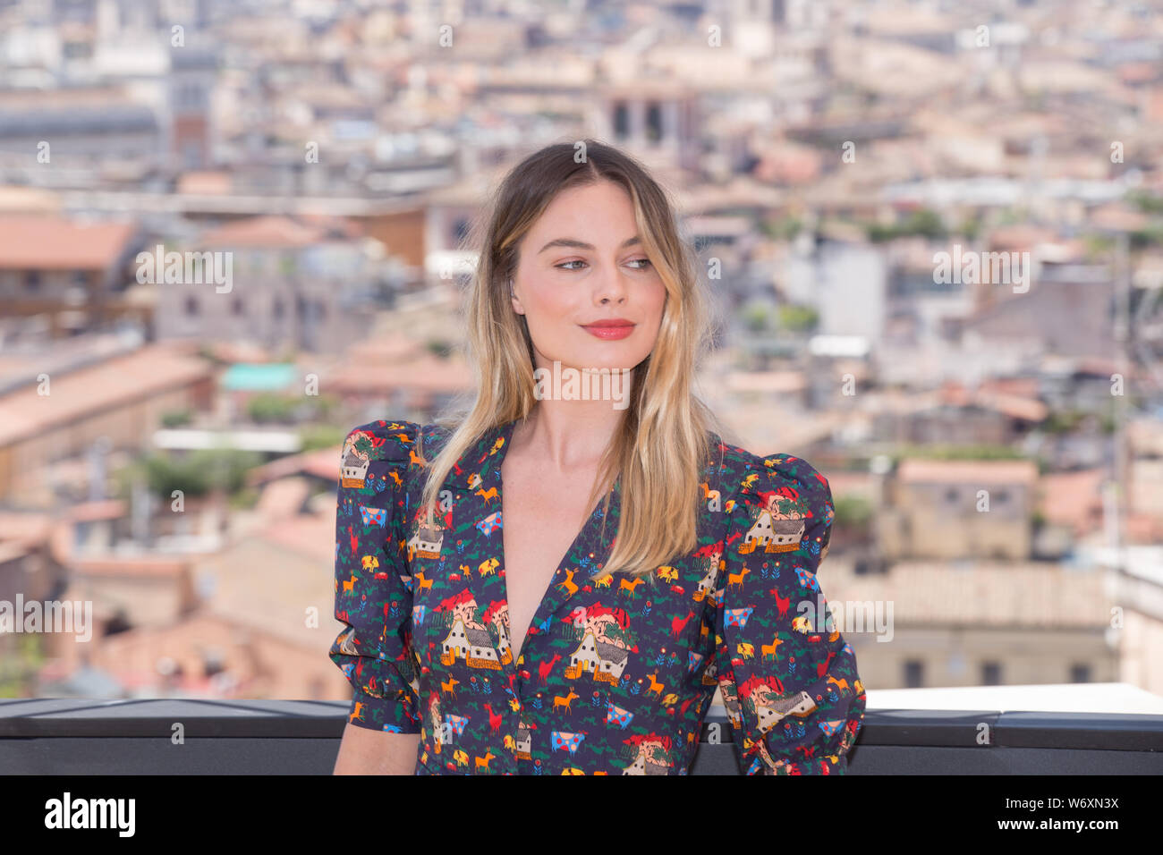 Margot Robbie Photocall High Resolution Stock Photography and Images ...