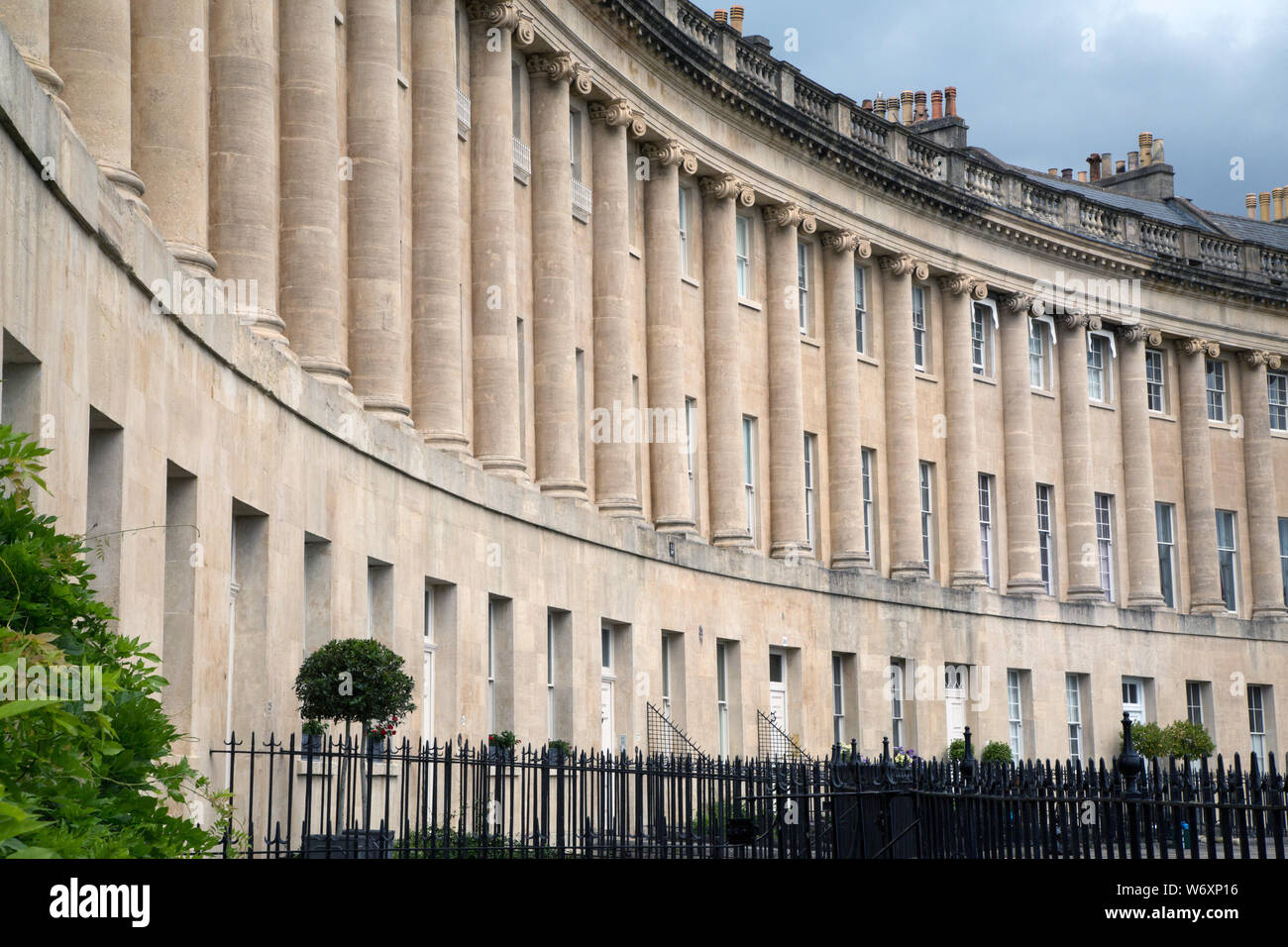 Georgian architecture in Royal Crescent, Bath Stock Photo - Alamy