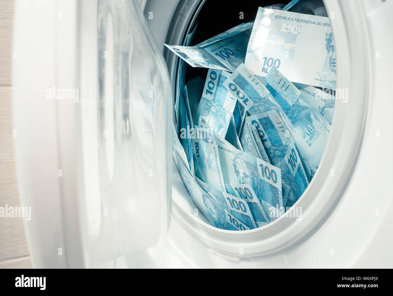 Brazilian money in the washing machine, the concept of money laundering ...