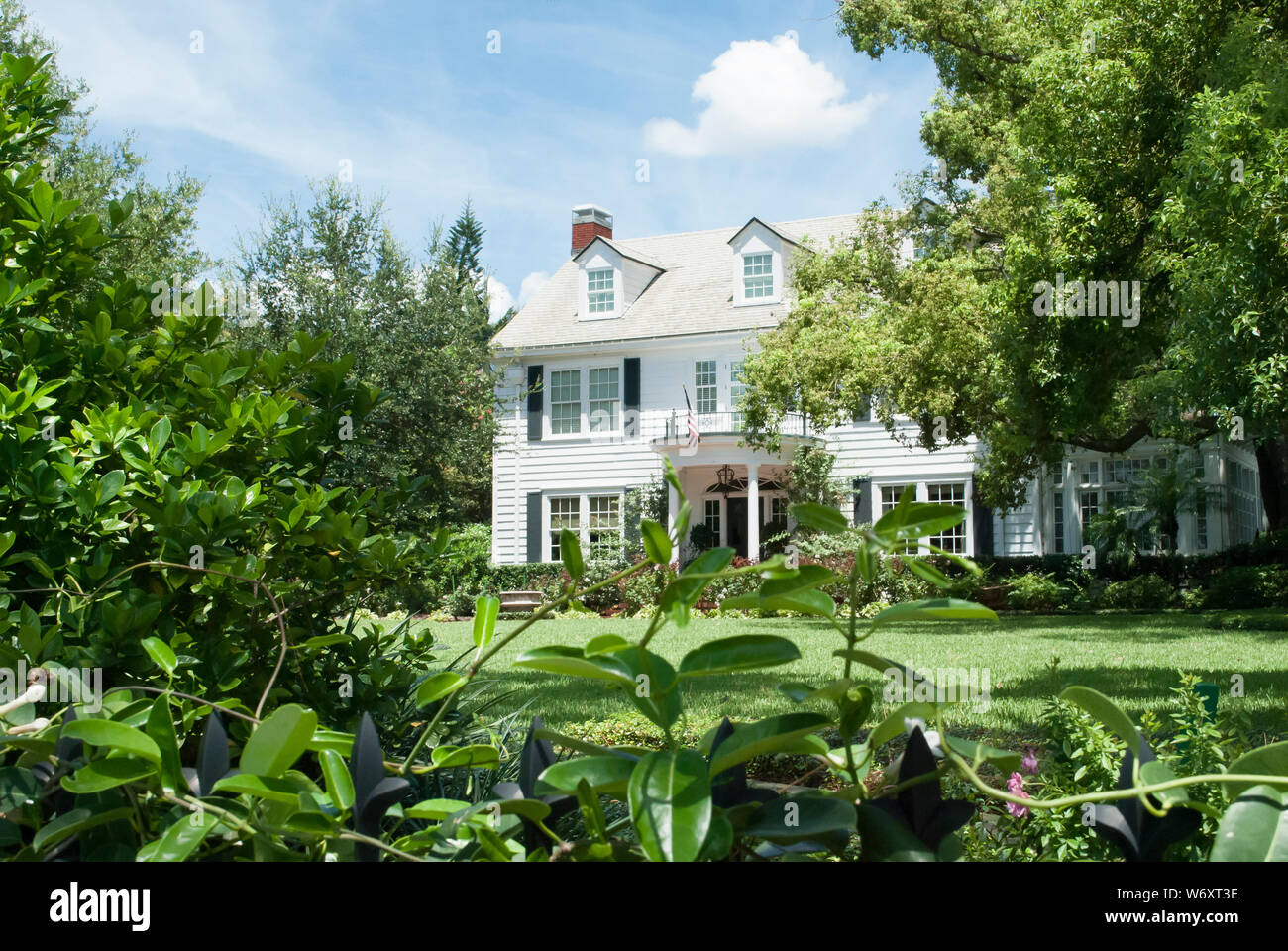 Royal rich style hi-res stock photography and images - Alamy