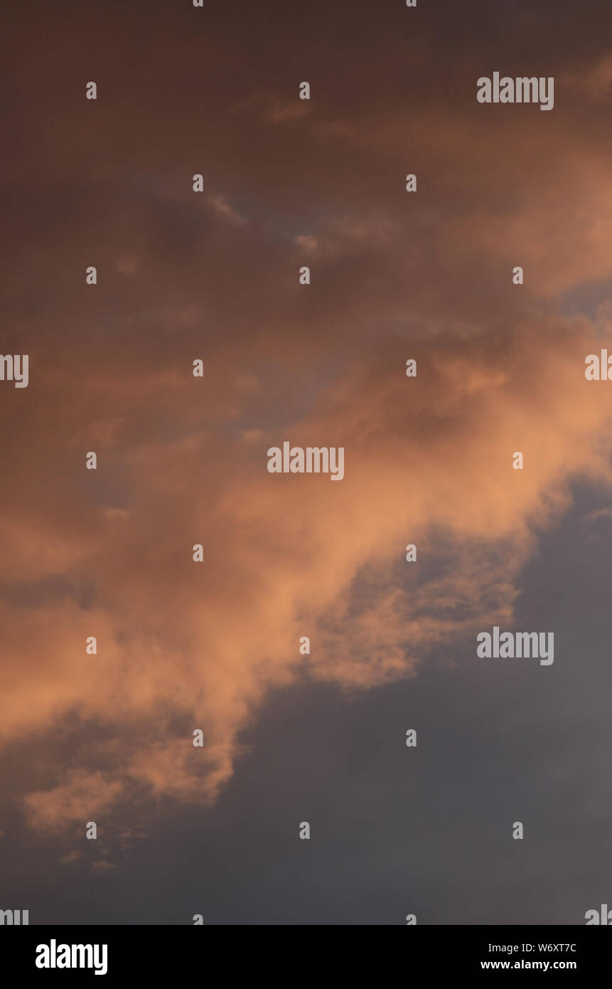 TSUNAMI SKY: A beautiful sunset in Maryland splits the evening ...