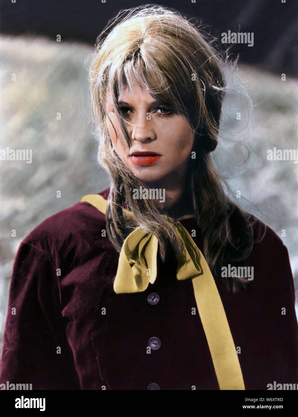 Far from the madding crowd 1967 hi-res stock photography and images - Alamy
