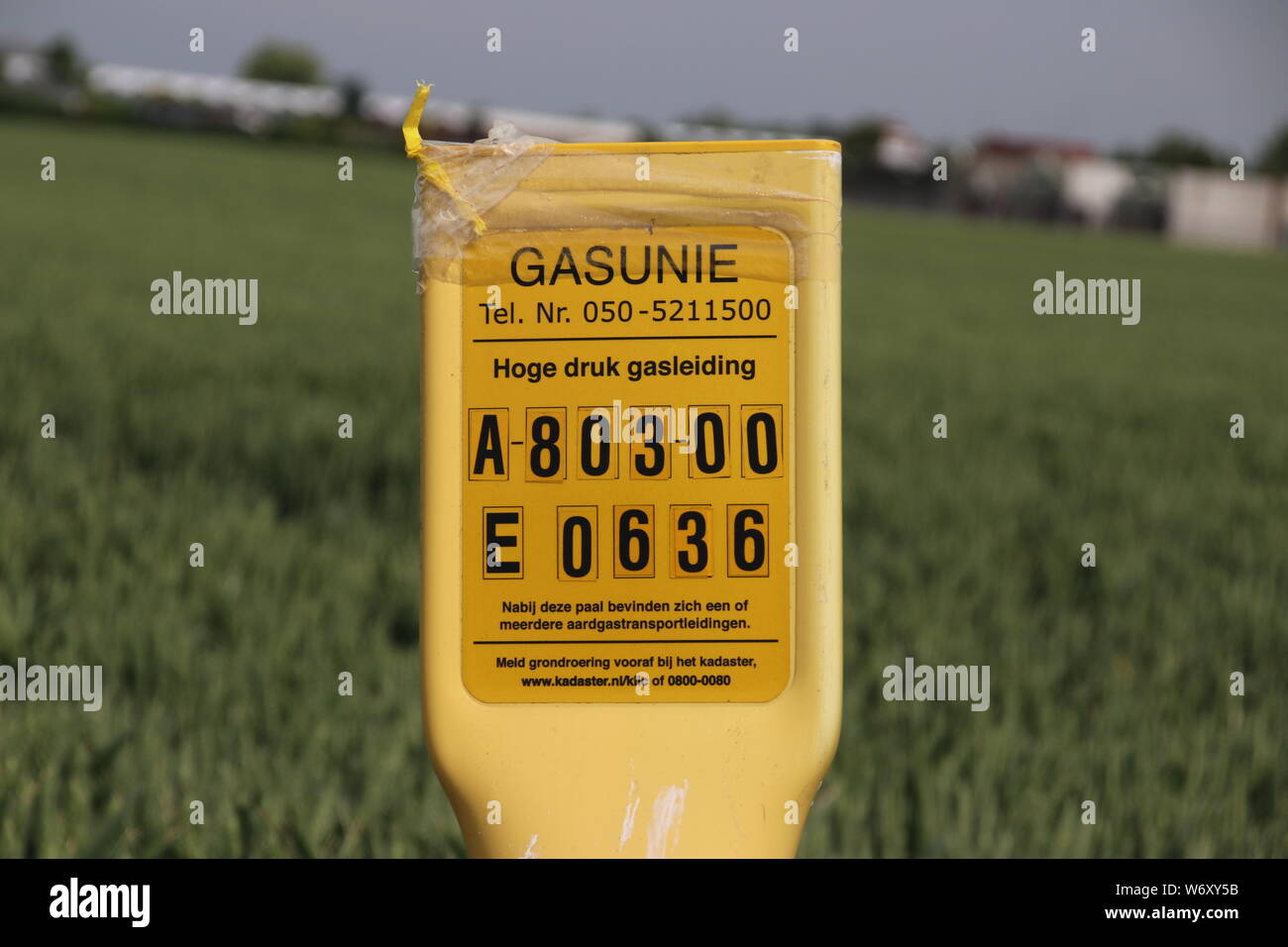 Identification numbers and signs to warn for a high pressure natural ...