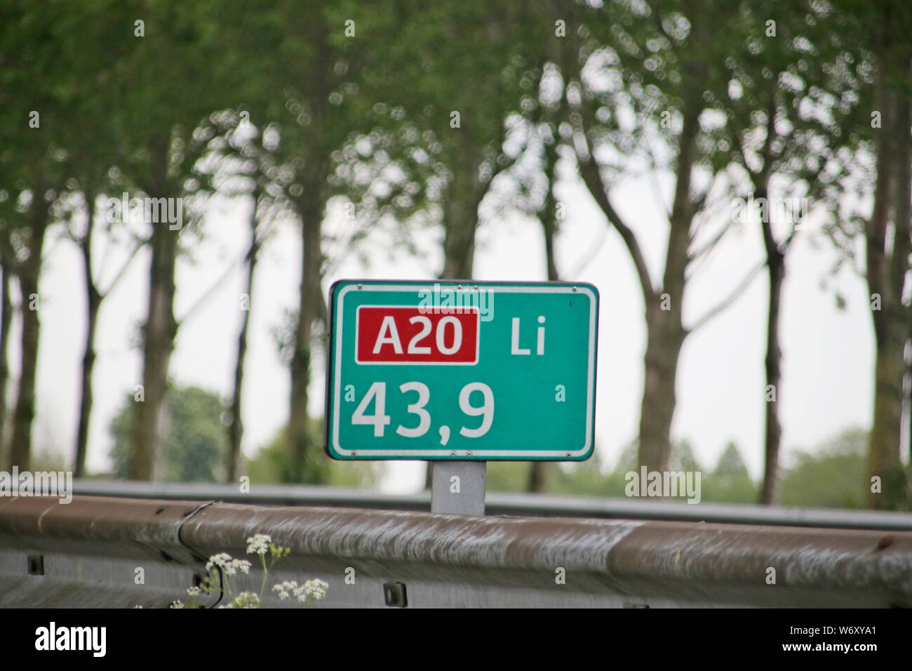 A20 motorway sign hi-res stock photography and images - Alamy