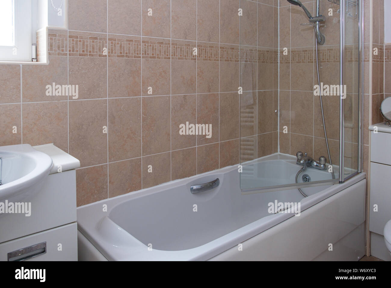 Shower fittings hi-res stock photography and images - Alamy