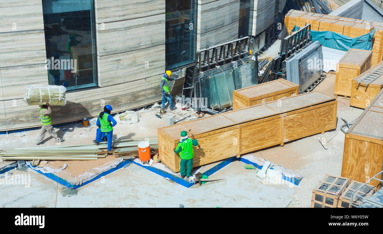 Construction site outdoors hi-res stock photography and images - Alamy