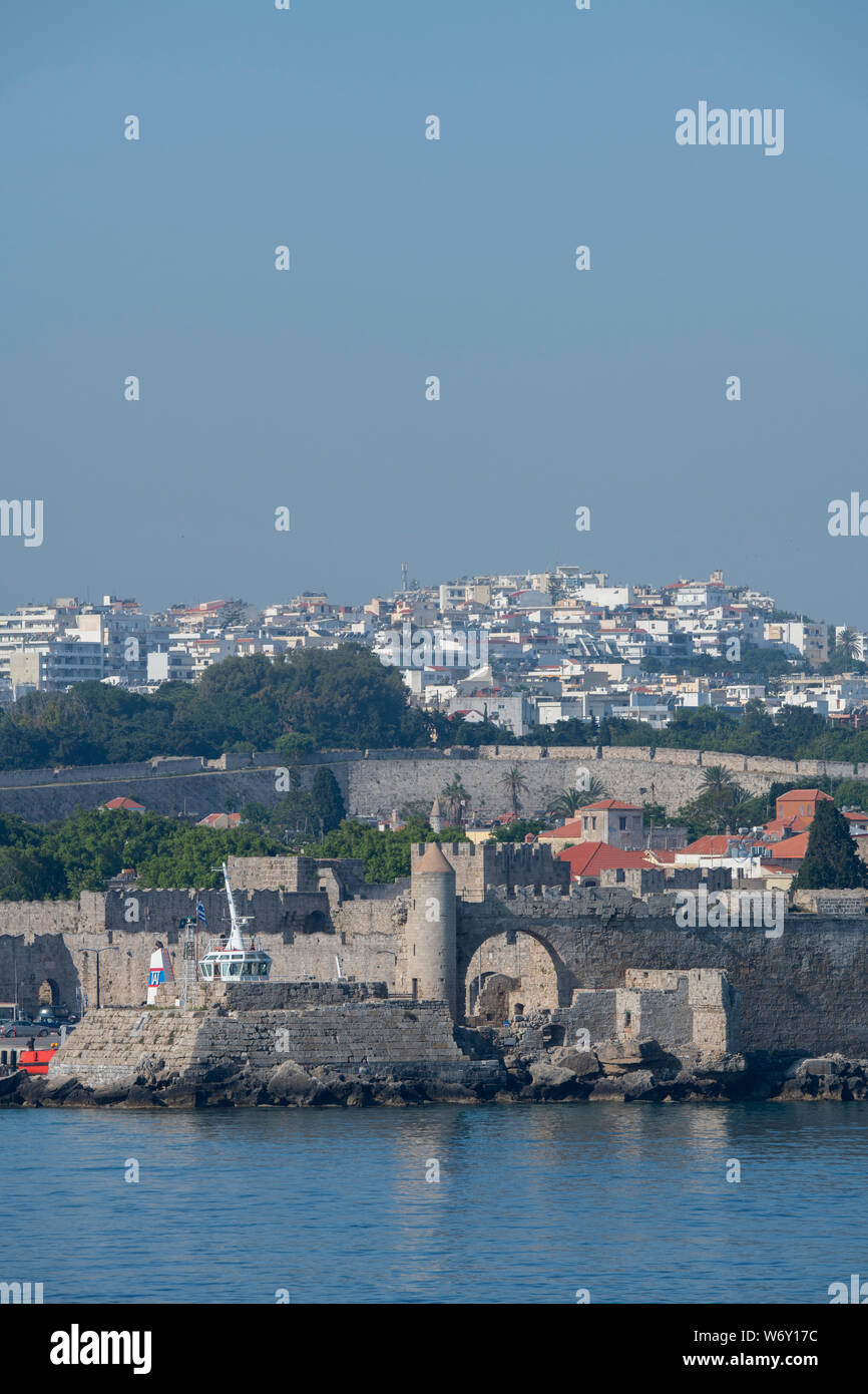 Rhodes old town wall and harbor hi-res stock photography and images - Alamy