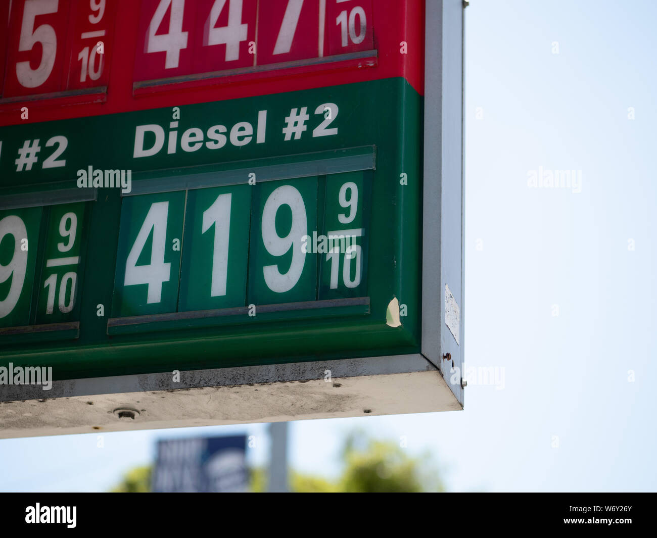 Car sale price sign hi-res stock photography and images - Alamy