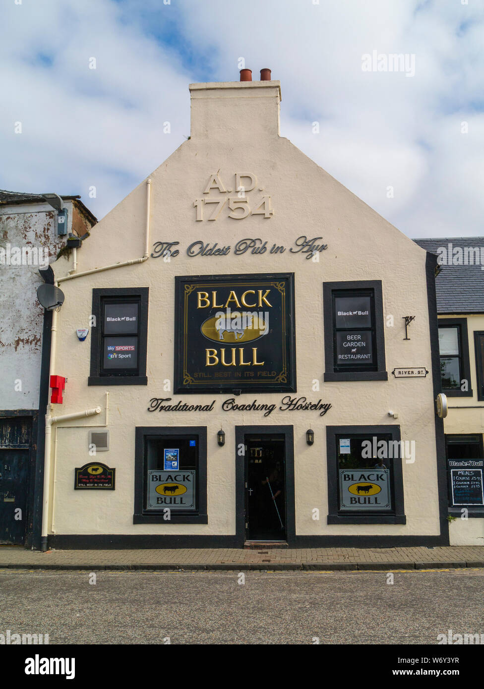 Oldest pub scotland hi-res stock photography and images - Alamy
