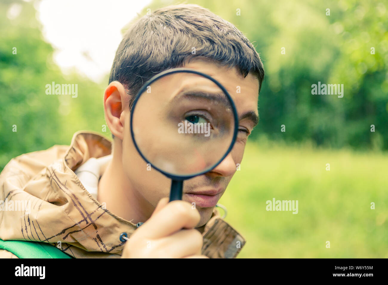 Magnifying glass plants in the park hi-res stock photography and images ...