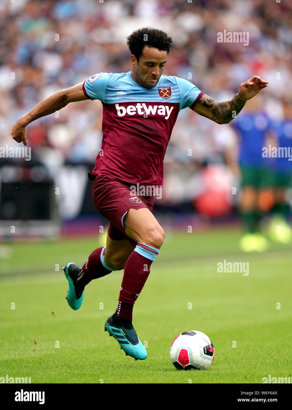 London stadium west ham pre season hi-res stock photography and images ...