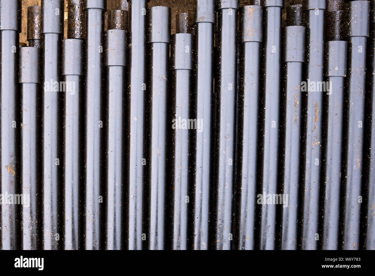 Drilling of oil and gas wells. Drill pipe inspection. Tubing for oil ...