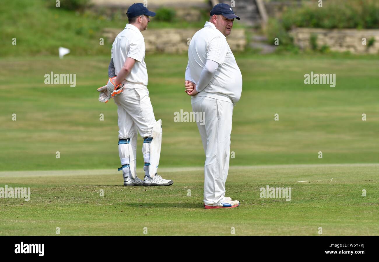 Wicket keeper hi-res stock photography and images - Alamy