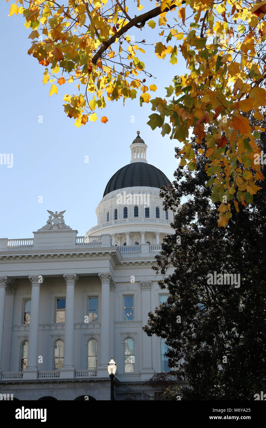 California state house capitol building hi-res stock photography and ...