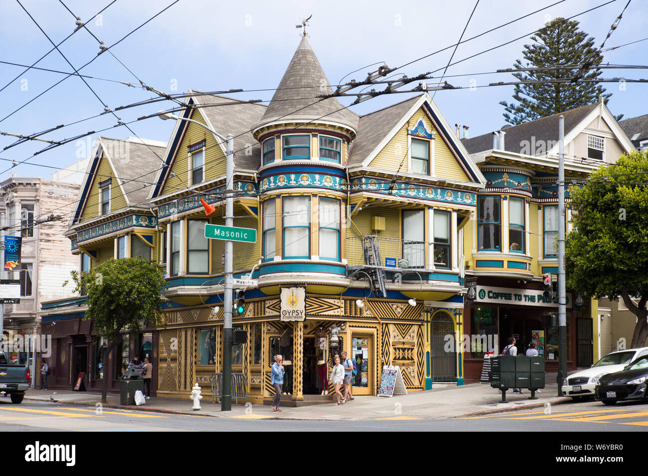 SAN FRANCISCO, CALIFORNIA - JULY: 31, 2016: Street Scene from Haight ...