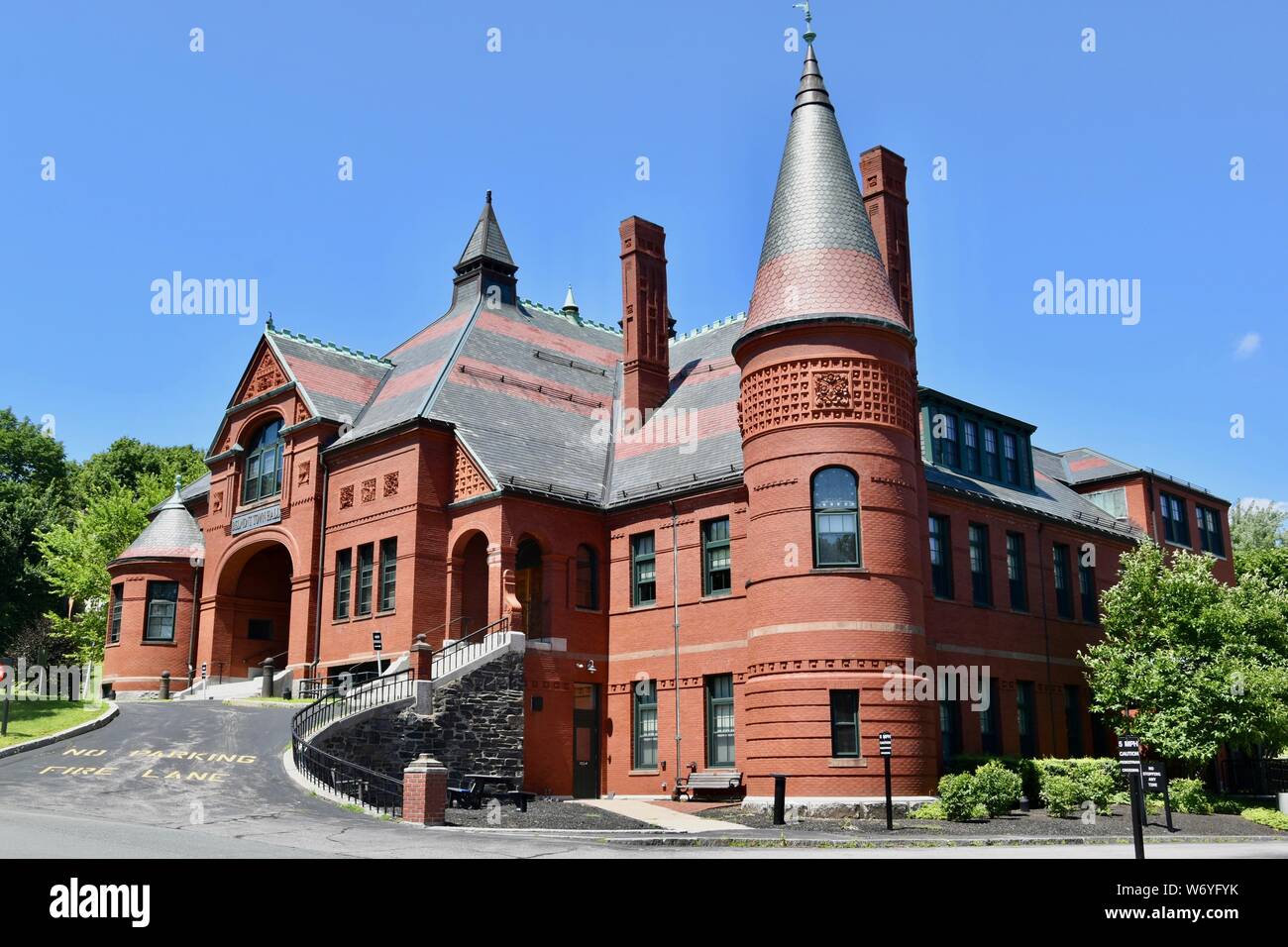 Belmont center hi-res stock photography and images - Alamy