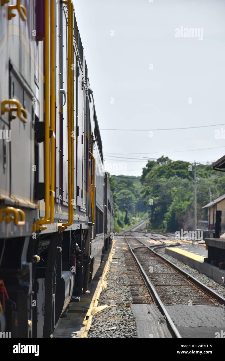 MBTA Commuter Rail Trains and Station Terminals North of Boston ...