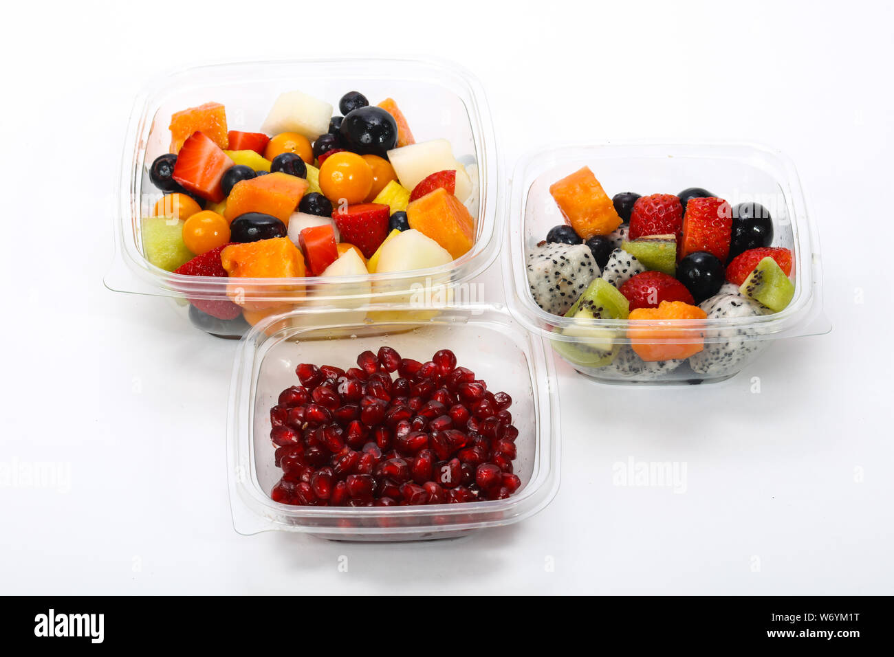 Sliced tropical fruit mix snack in the box Stock Photo - Alamy