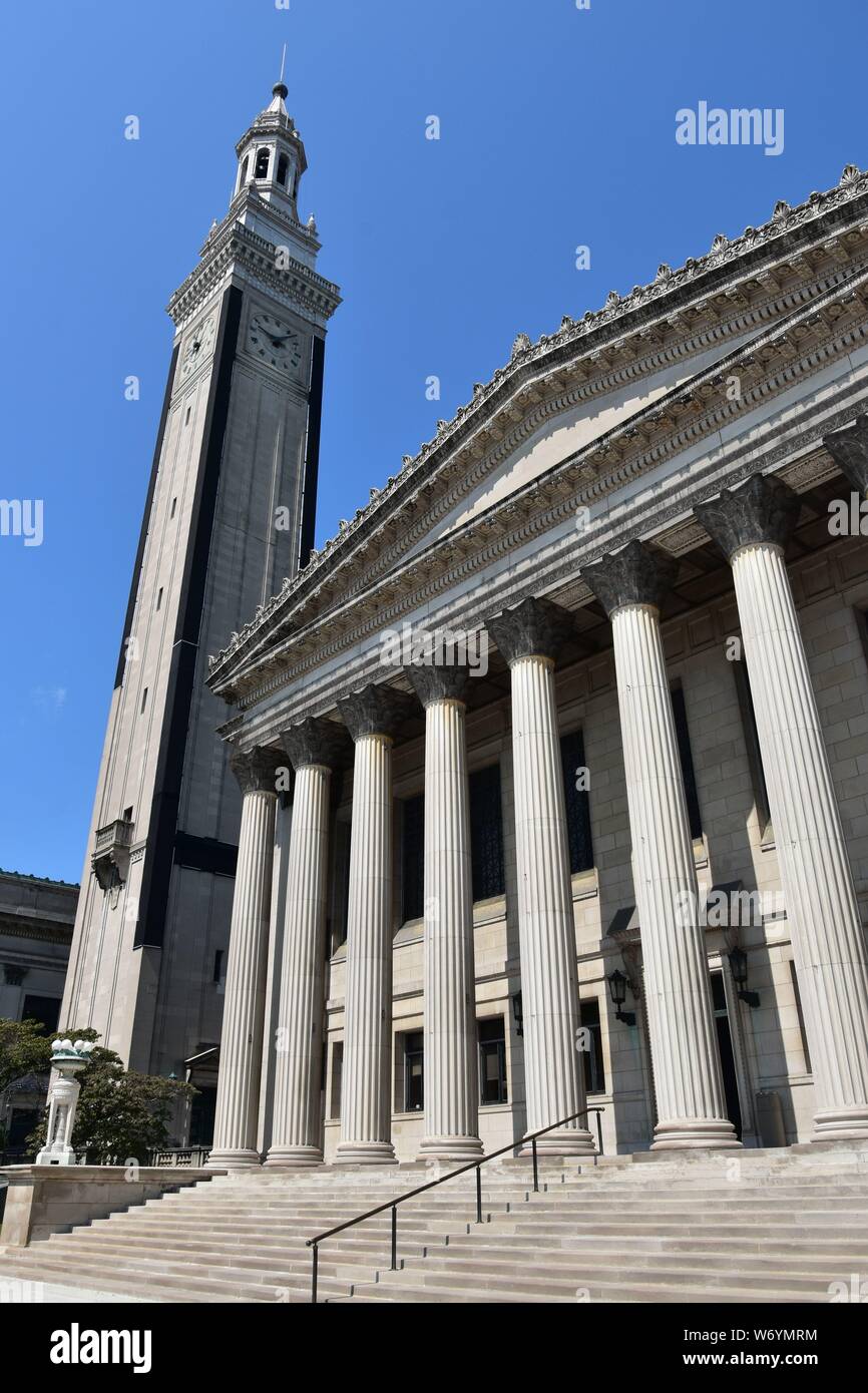 A view of downtown Springfield's Metro Center, a "City on the Rise ...