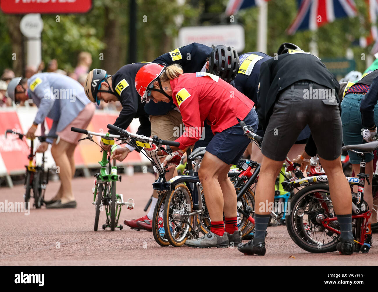 Ridelondon brompton hi-res stock photography and images - Alamy