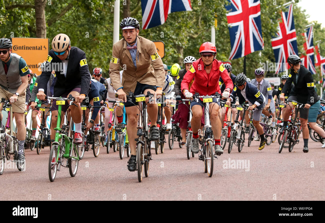 Ridelondon brompton hi-res stock photography and images - Alamy