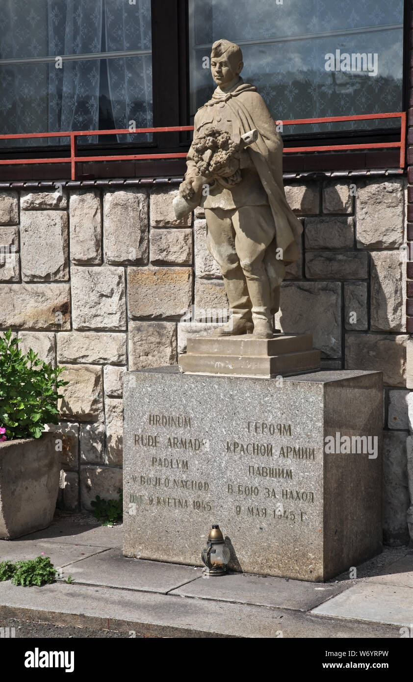 Heroes monument of the red army hi-res stock photography and images - Alamy