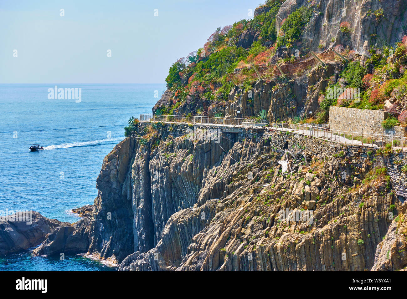 Cinque terre path hi-res stock photography and images - Alamy